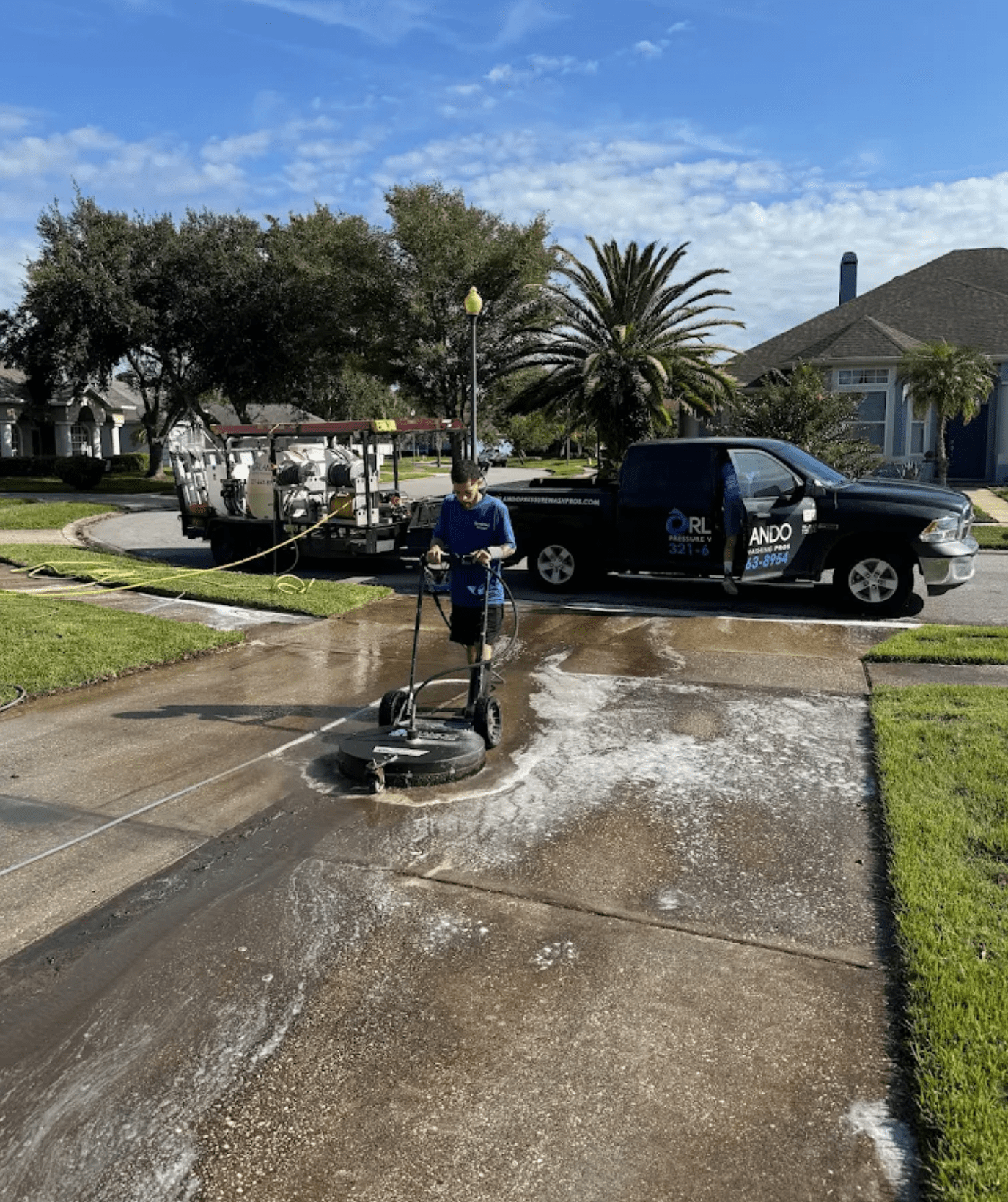 Orlando's #1 Top-Rated Pressure Washing for Driveways & Sidewalks